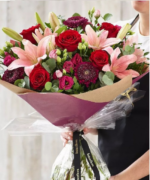 Send Online Flowers to UK England | Best Florist Windsor Berkshire ...